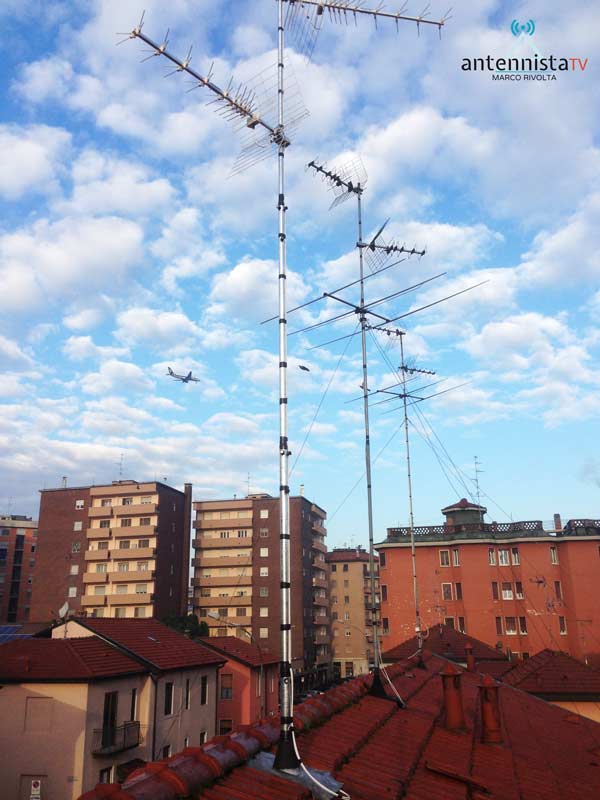 Sostituzione di una vecchia antenna deteriorata a Milano